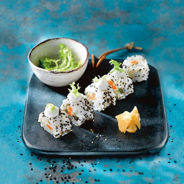 Vegan California Roll in 6 Easy Steps - HygienicRecipe